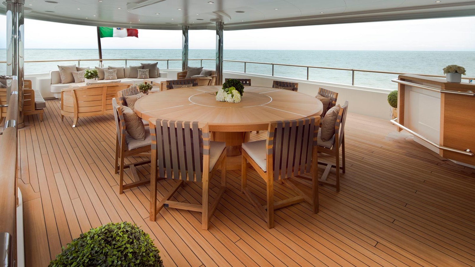 Yacht J'ADE, a CRN 125 Superyacht | CHARTERWORLD Luxury Superyacht Charters